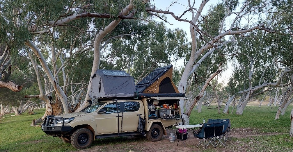 Hilux motorhome - Perth, Broome, Darwin v.v. | Hire a 4WD Camper with ...